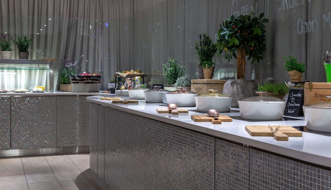 Hotel in Basel Near Train Station | Best Online Rate | Radisson Blu