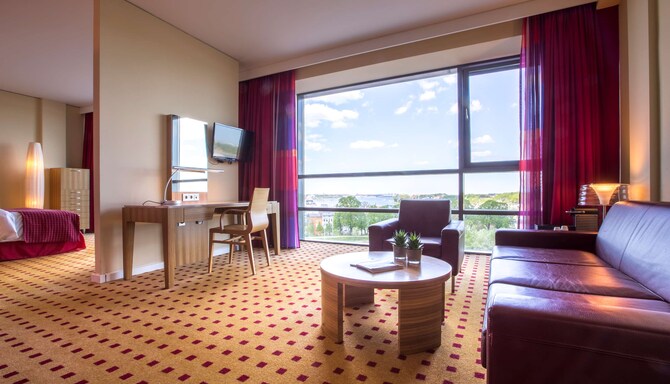 Hotel Rooms & Suites - Radisson Blu, Rostock