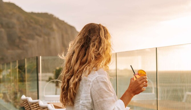 Sunset Lounge | Radisson Hotel Saint-Denis, La Reunion