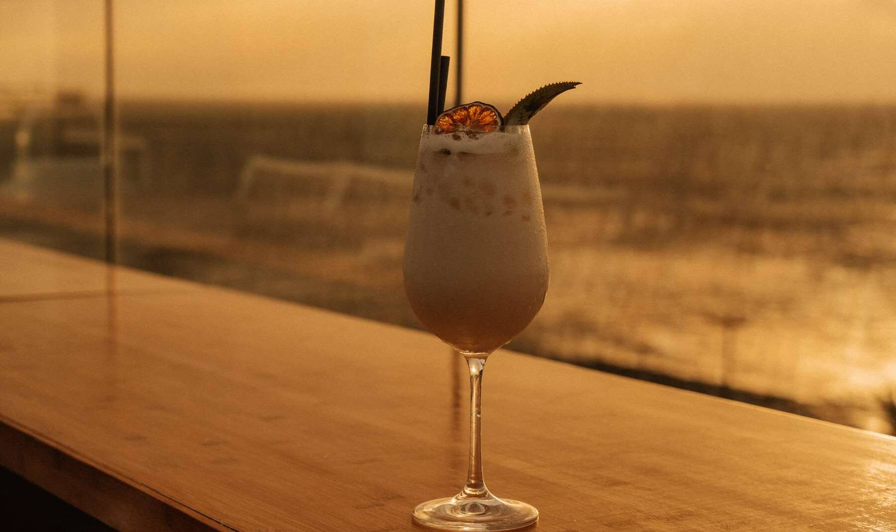 Sunset Lounge | Radisson Hotel Saint-Denis, La Reunion