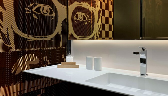 Experience the vibrant art’otel London Hoxton | Radisson Hotels