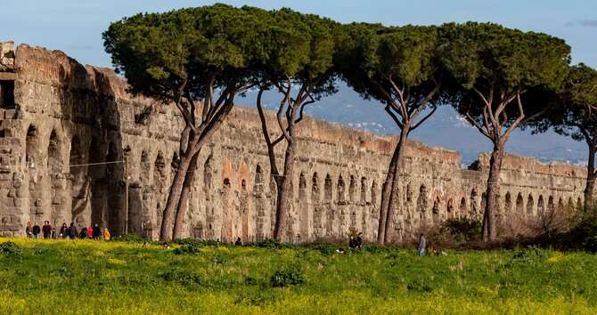 Top gardens & parks to explore in Rome