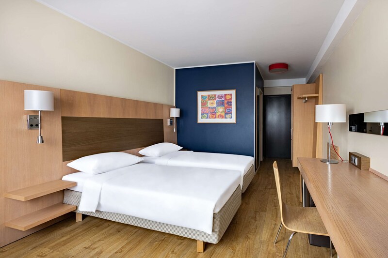 Hotel Rooms & Suites in St. Petersburg | Radisson Individuals