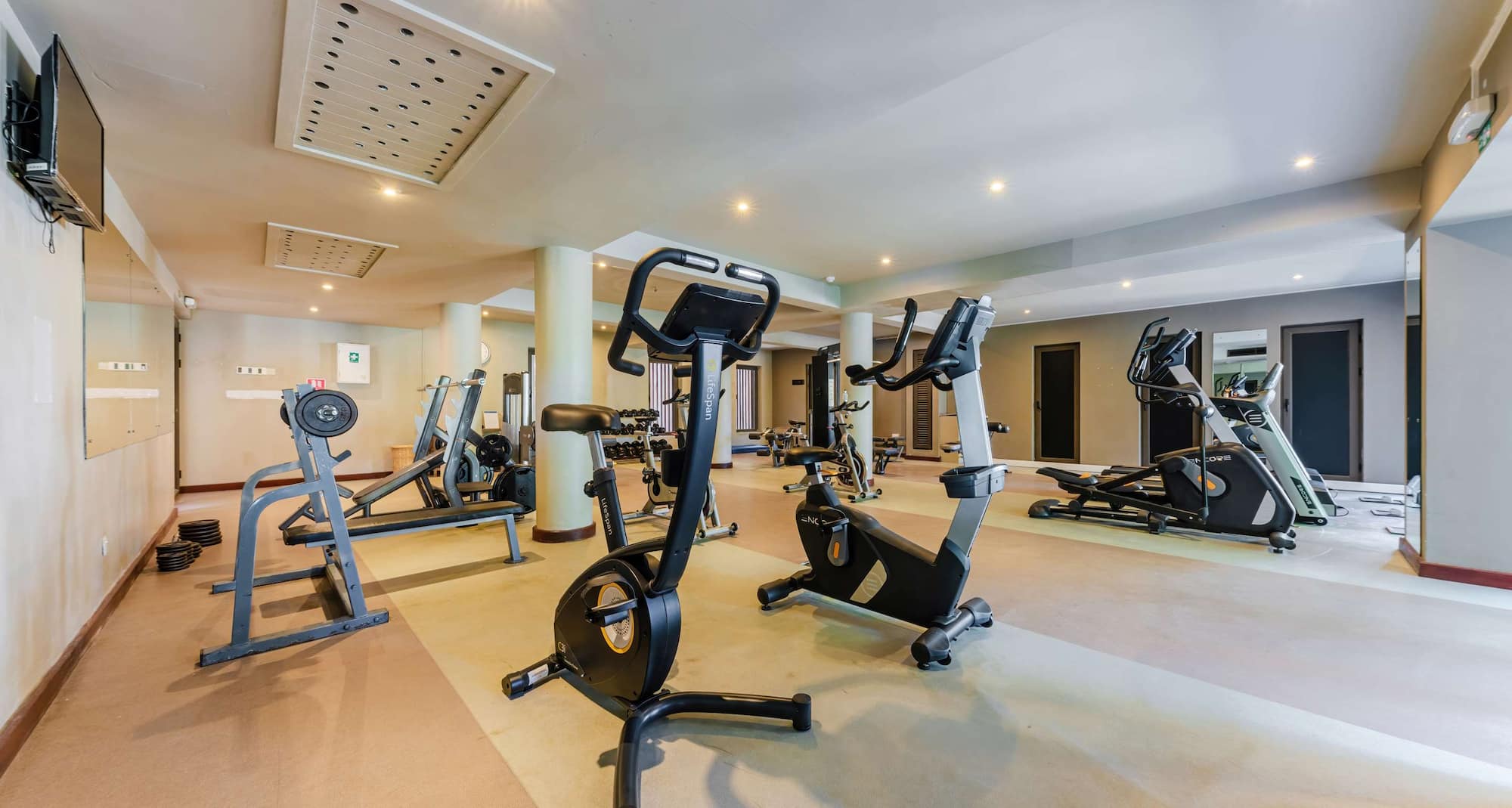 Relax at our fitness & wellness center in Belle Mare | Radisson Hotels