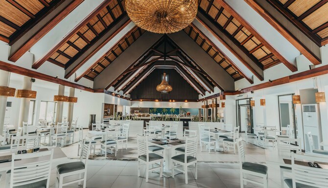 Le Ferney Restaurant, Belle Mare | Radisson Hotels