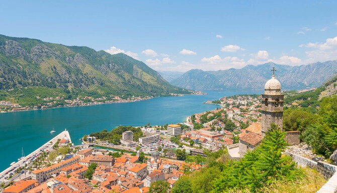 Explore our hotels in Motenegro | Radisson Hotels