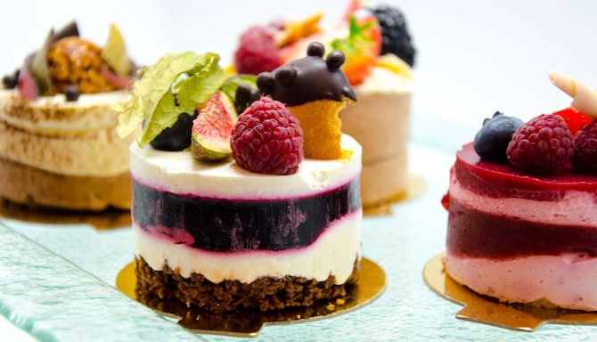 Larder & Lounge | Radisson Hotel Chateau de Bangkok
