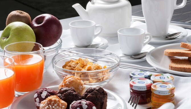 Restaurant in Berlin city centre: healthy food | Radisson Hotels
