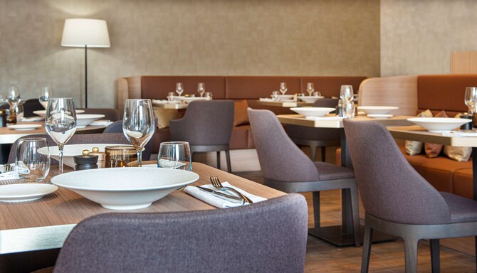 International restaurant in Muscat | Radisson Hotels