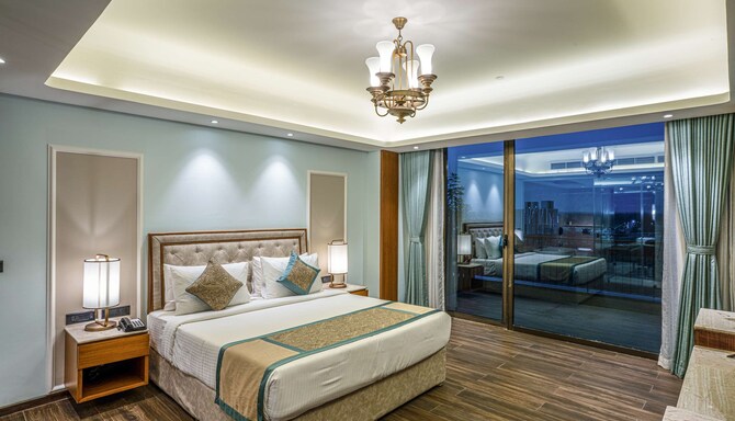 Enjoy the surrounding historic heritage of Gift City | Radisson Hotels