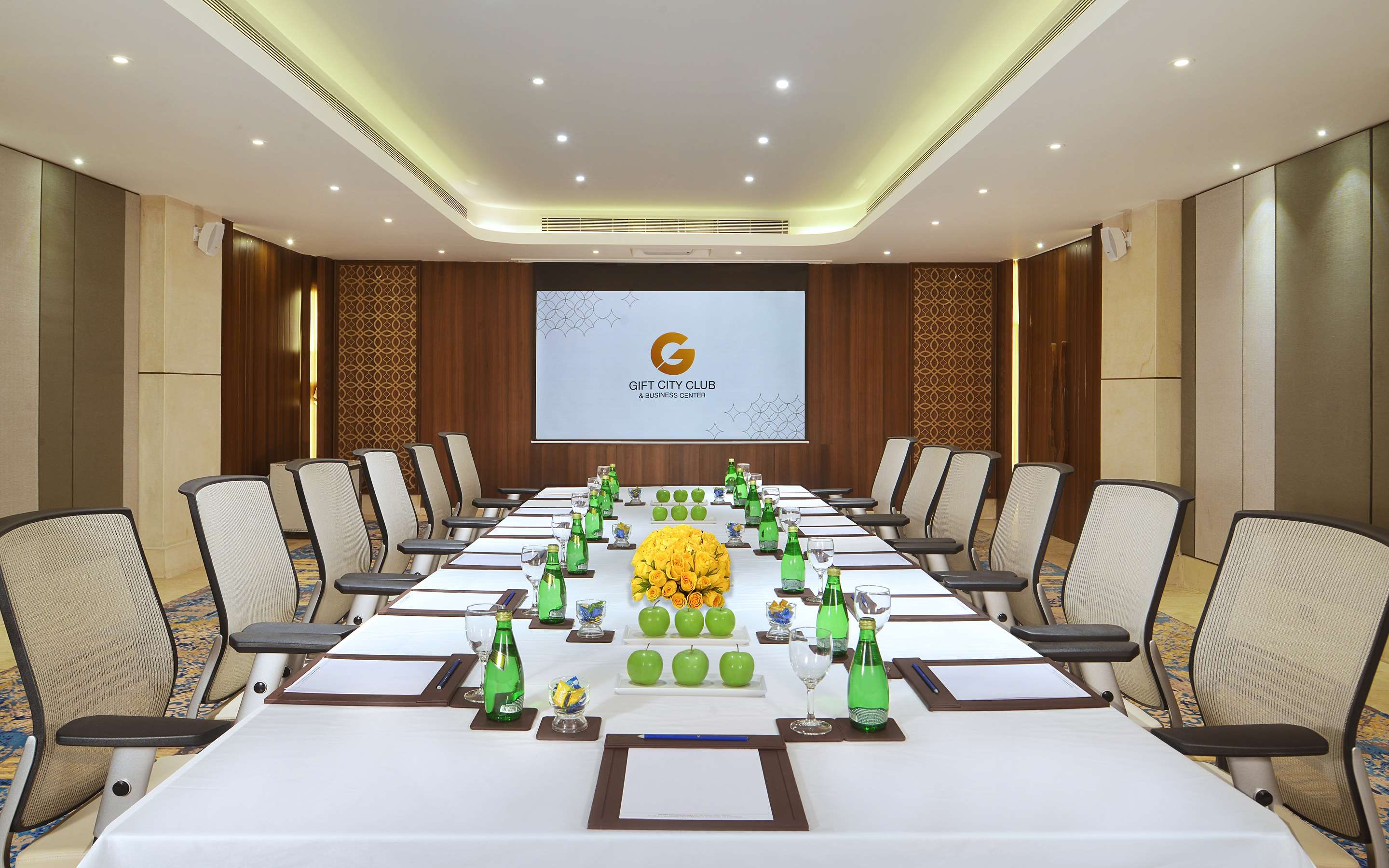 Plan your next event in our grand ballroom or stunning outdoor spaces