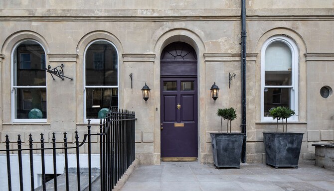 Enjoy a convenient stay at our central hotel in Bath, UK | Radisson Hotels