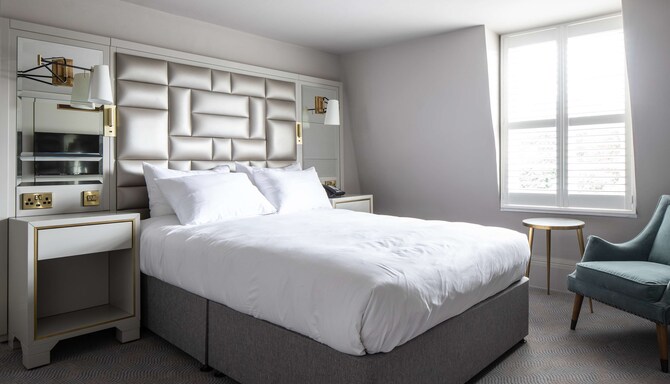 Sleep well in our convenient hotel in Bath city centre | Radisson Hotels