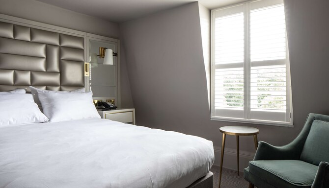 Sleep well in our convenient hotel in Bath city centre | Radisson Hotels