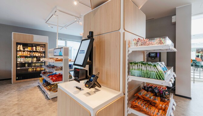 Restaurant in Berlin city centre: healthy food | Radisson Hotels