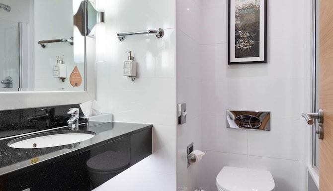 Park Inn by Radisson Hotel in Cardiff City Centre