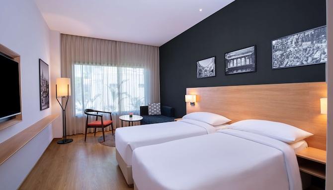 Hotel rooms in Gwalior | Radisson Hotels