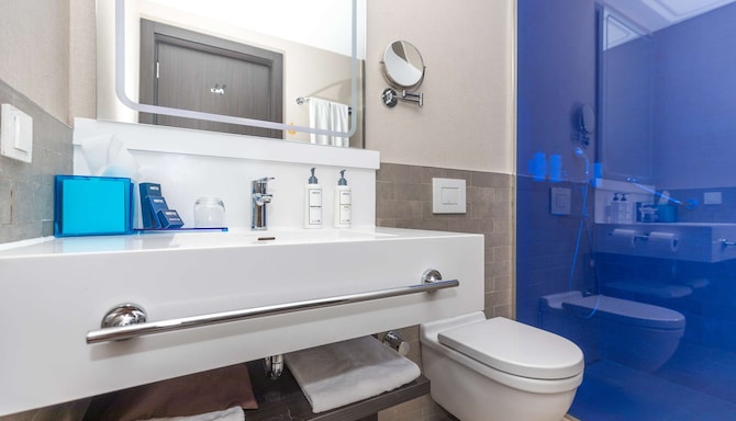 Istanbul accommodation, Hotel Rooms | Park Inn by Radisson