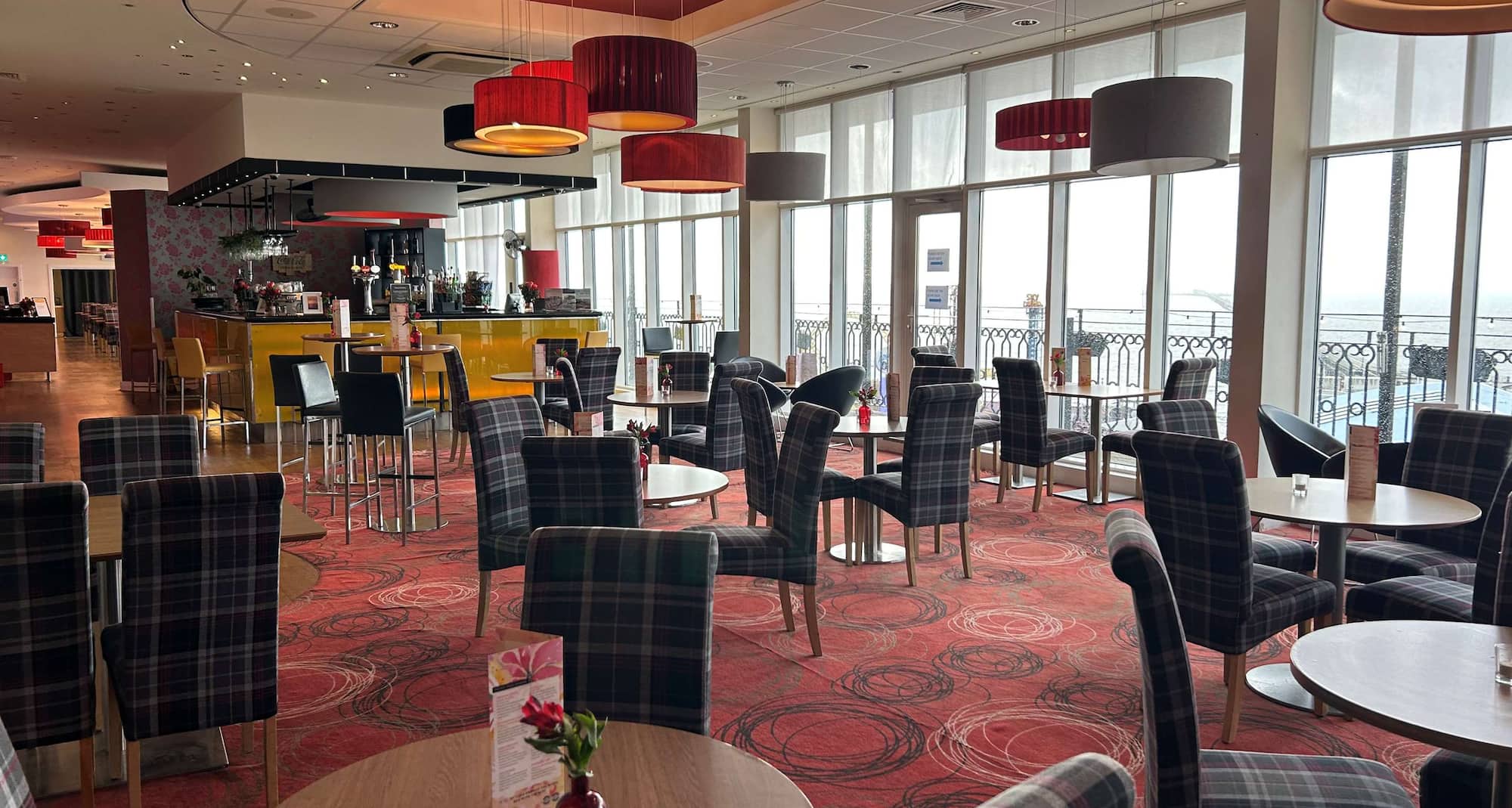Delicious breakfast and dinner options in Southend | Radisson Hotels