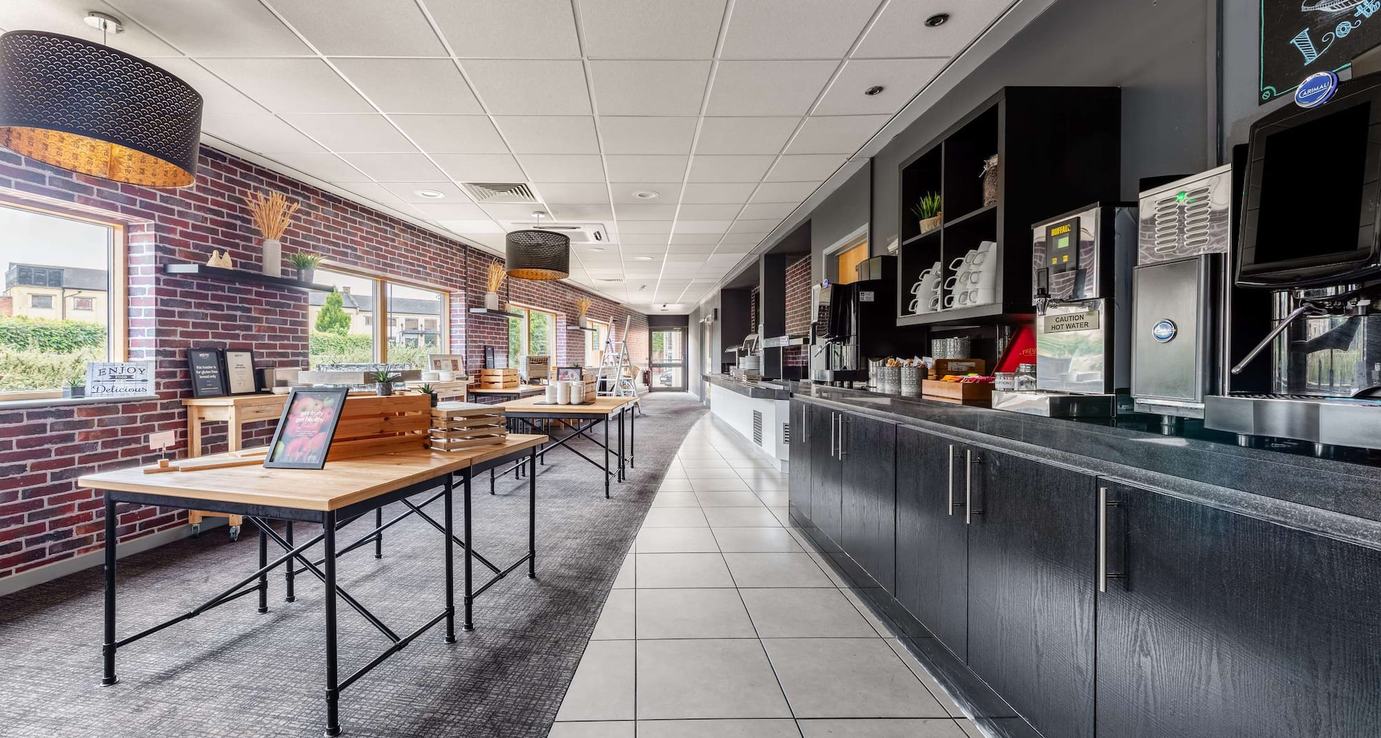 Tasty dining options during your Peterborough stay | Radisson Hotels