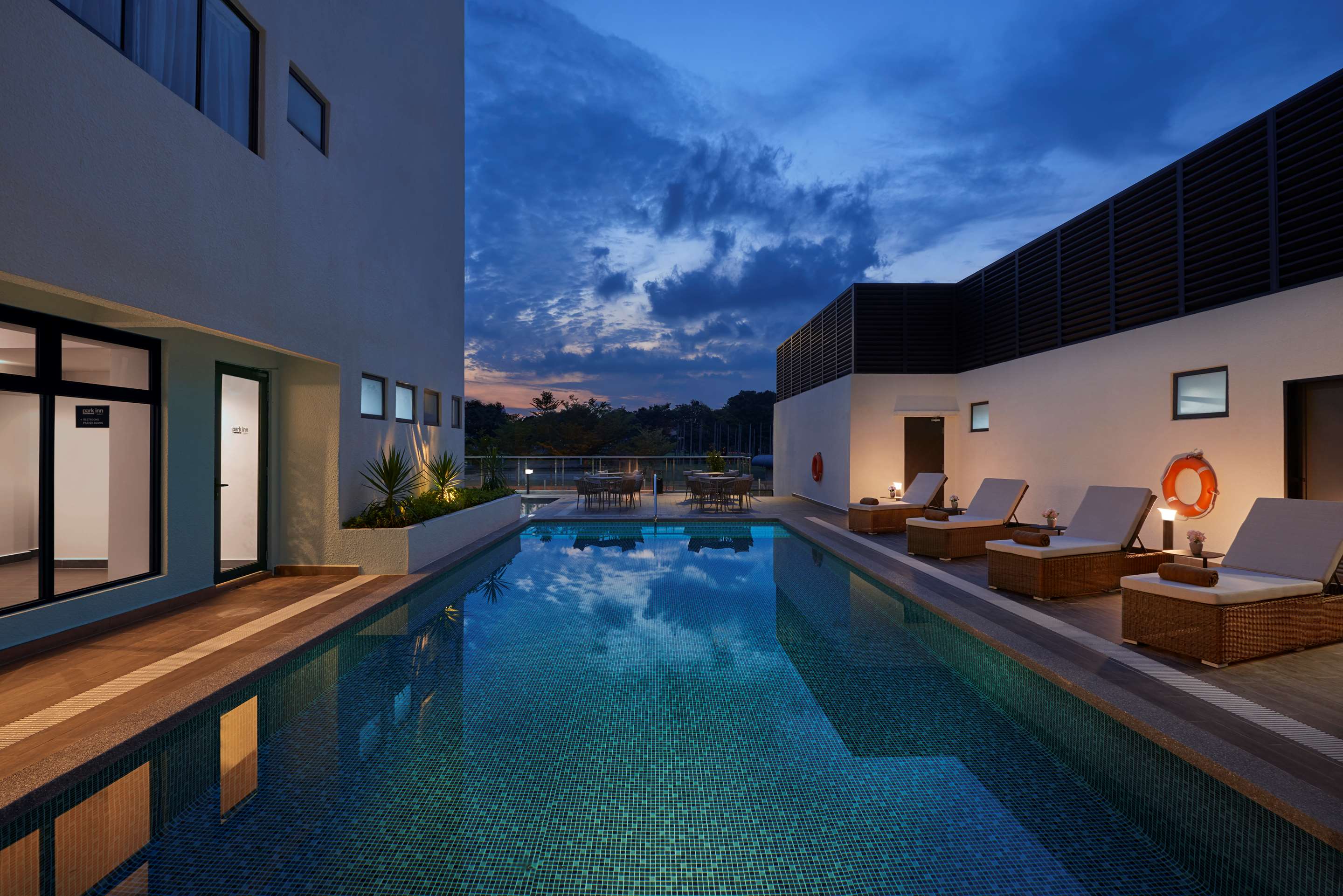 Забронируйте номер в нашем отеле в Путраджайе | Park Inn by Radisson