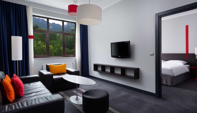 Отели на горнолыжном курорте «Роза Хутор» | Park Inn‎ Rosa Khutor