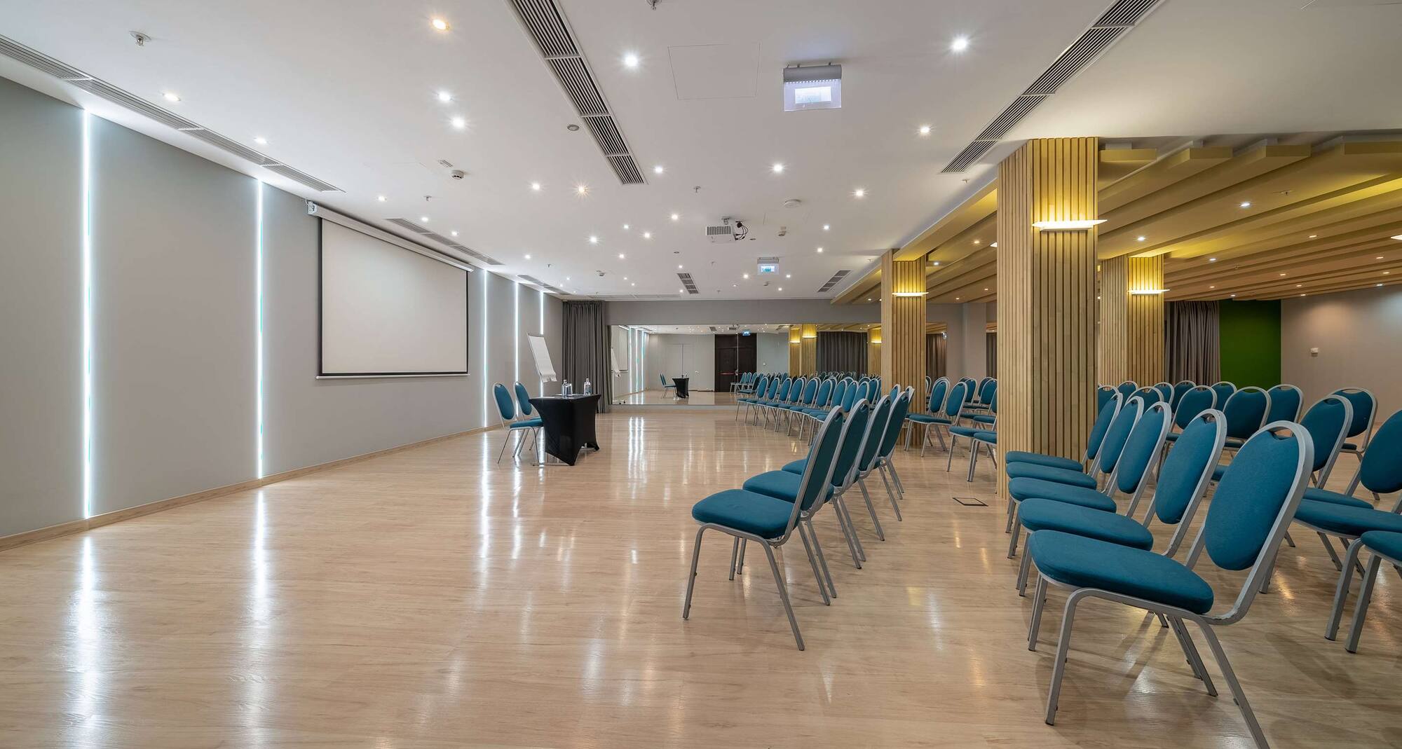 Помещения для конференций и мероприятий в Сочи - Park Inn by Radisson ...