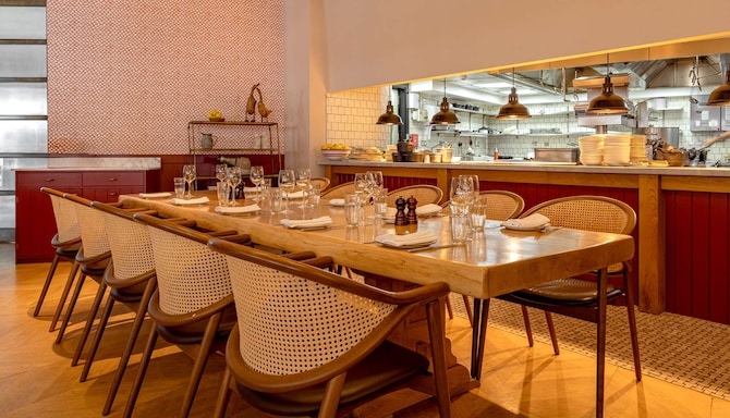 TOZI Restaurant & Bar: Authentic Italian Dining in London Victoria
