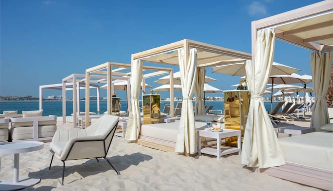 Wane Beach Club | Radisson Beach Resort Palm Jumeirah