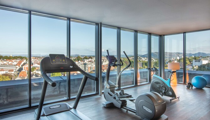 Hotels in Stavanger, Lake Breiavannet | Radisson Blu Stavanger