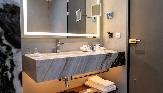 Enjoy cozy rooms and suites in Brasov | Radisson Hotels