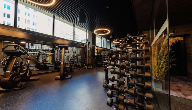 Carlton Savoy Fitness & Wellness Center | Radisson Hotels