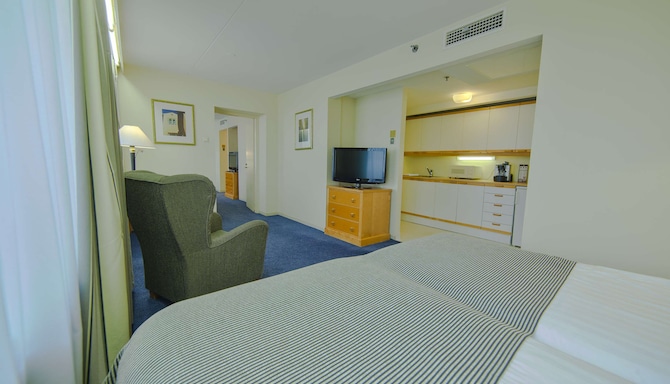 Отели в Риге, Агенскалнс | Radisson Blu Daugava Hotel Riga