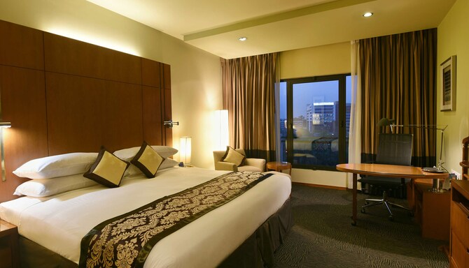 Book Hotels in Dhaka | Radisson Blu