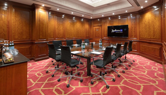 Discover our venues in Heathrow | Radisson Blu Heathrow Hotel ...