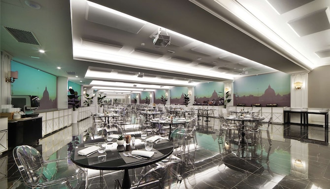 Visit Rome for Fine Dining - Reserve a Table Today | Radisson Blu
