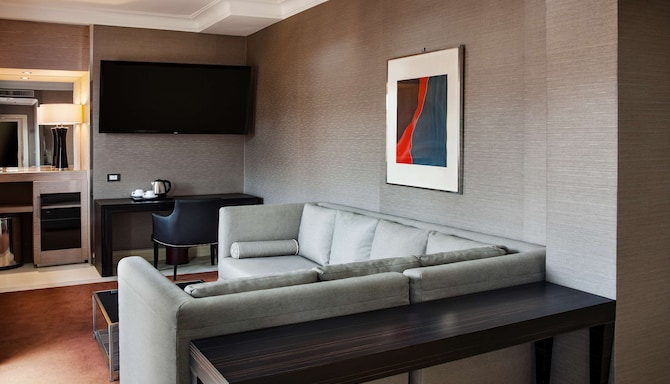 Hotels in Parioli, Rome | Radisson Blu GHR Hotel, Rome