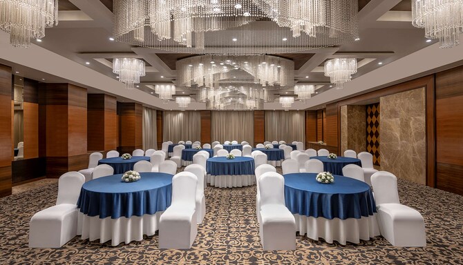 Book Radisson Blu Event Venues in Ahmedabad | Radisson Hotels