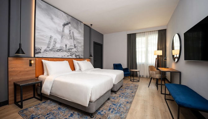 Hotel Rooms in Amman, Jordan | Radisson Hotels