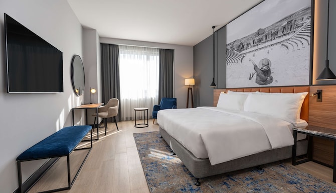 Hotel Rooms in Amman, Jordan | Radisson Hotels