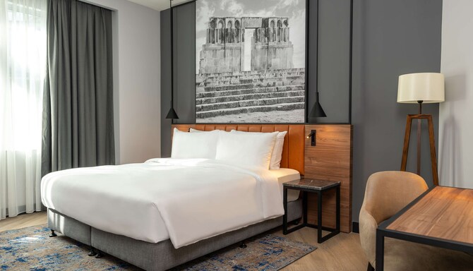 Hotel Rooms in Amman, Jordan | Radisson Hotels