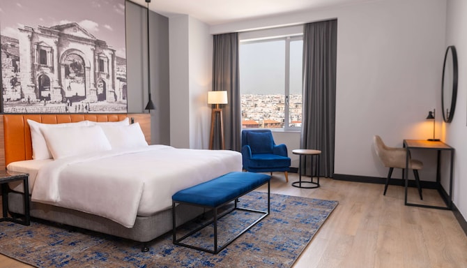 Hotel Rooms in Amman, Jordan | Radisson Hotels