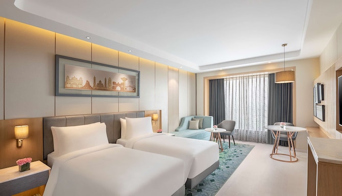 Book ATQ Airport Hotels | Radisson Blu