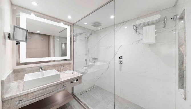 Rooms | Radisson Blu Hotel & Convention Center, Riyadh Minhal