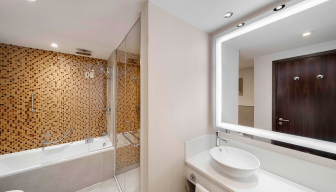 Rooms | Radisson Blu Hotel & Convention Center, Riyadh Minhal