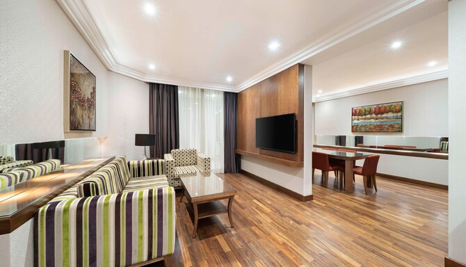 Rooms | Radisson Blu Hotel & Convention Center, Riyadh Minhal