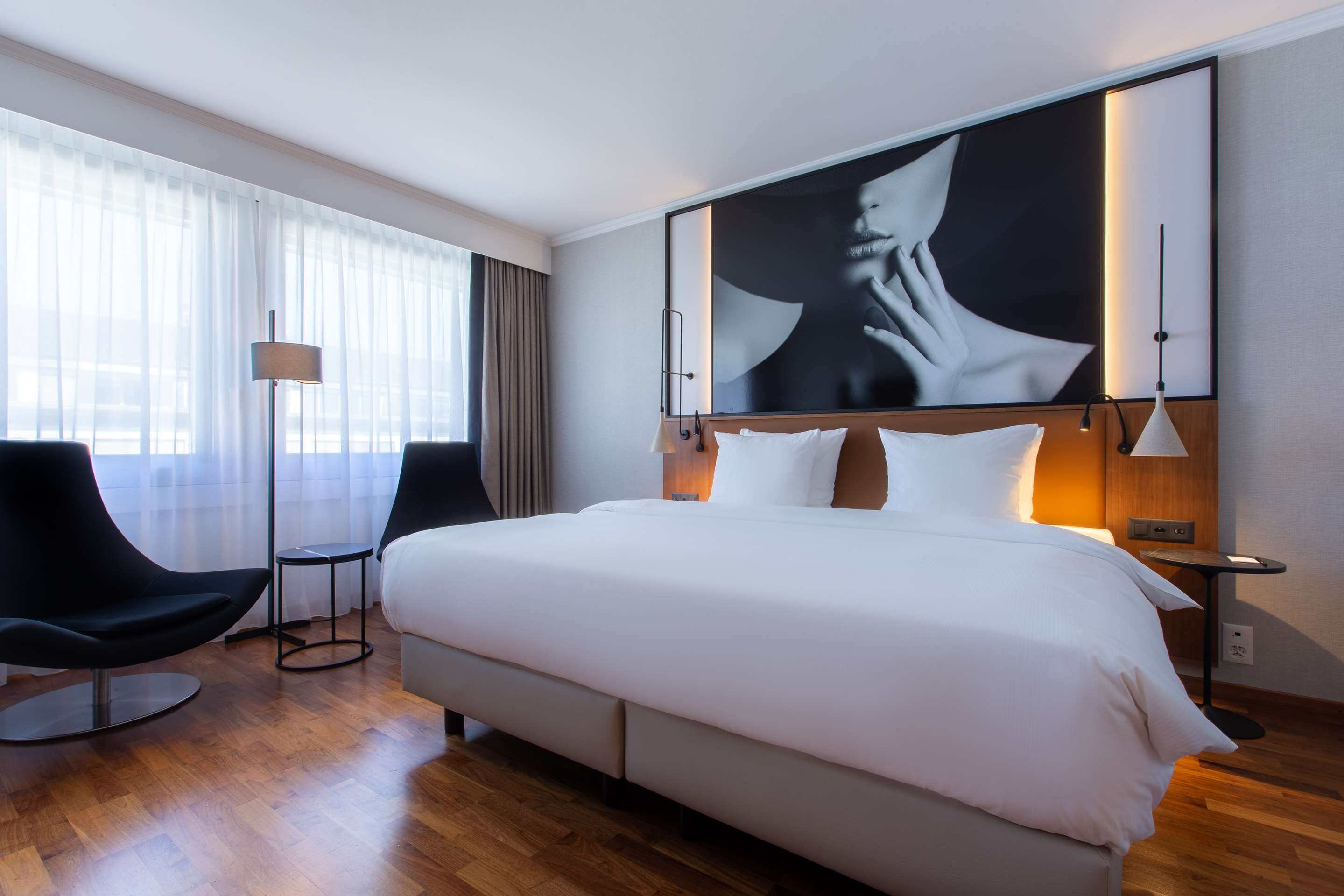 Hotel Rooms & Suites in Basel, Switzerland | Radisson Blu
