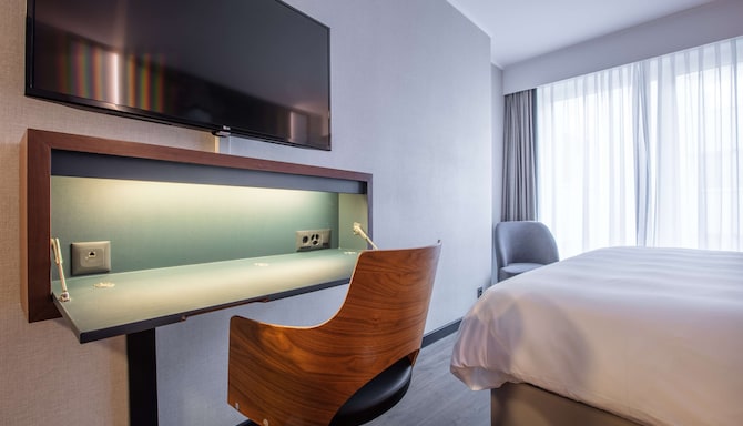 Hotel Rooms & Suites in Basel, Switzerland | Radisson Blu