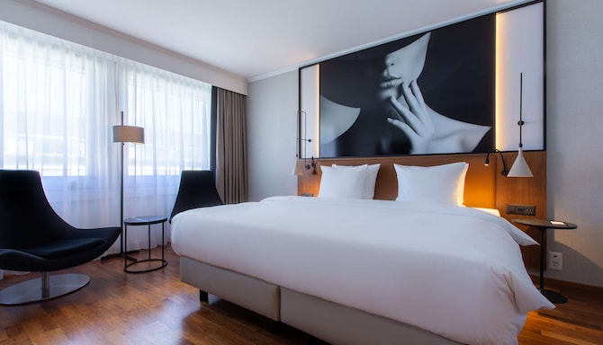 Hotel in Basel Near Train Station - Book Now | Radisson Blu