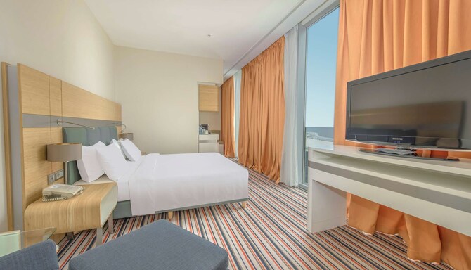 Hotel Rooms & Suites - Radisson Blu, Batumi City Center